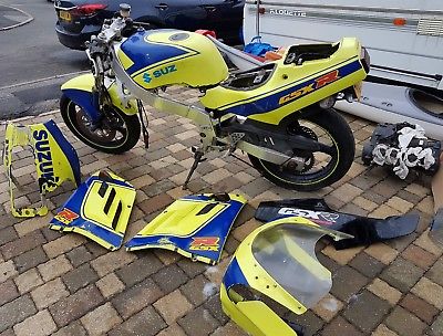Suzuki Gsxr 400 Gk73a. Spares Or Repair, Project, Rolling Chassis.