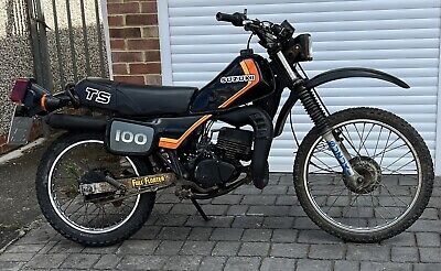 Suzuki Ts100 Erz 1982 Black X Reg – Spares Or Repair | Motorcycle Spares